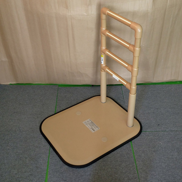 【中古 手すり Aランク】マツ六 立ち上がり手すり たよレール BZ-N01 (OTFR101-A)