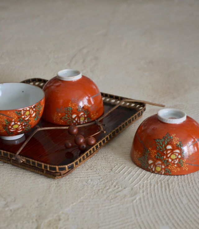 九谷牡丹紋様煎茶茶碗 三客