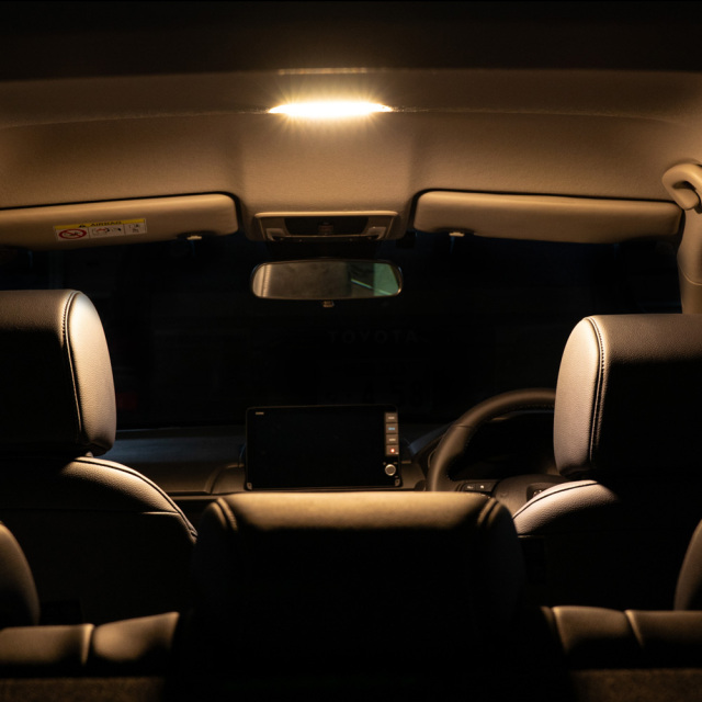 WRV DG5 LEDルームランプ リアセンター ラゲッジ 2p 鏡面加工 2色切替可能 明るさ調整機能付き ホワイト ゴールド カスタム 室内灯 ライト ランプ パーツ アクセサリー 専用 ...