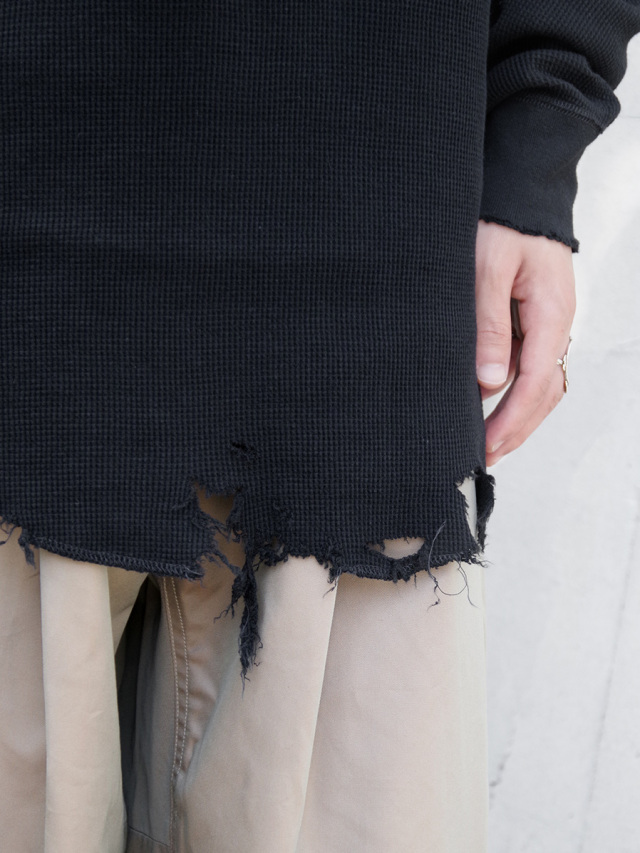 【2023AW】 ANCELLM (アンセルム) "DAMAGE WAFFLE CREW LS T-SHIRT" - BLACK