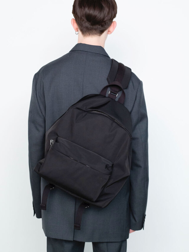 soe (ソーイ) "ONE SHOULDER B.P." BACKPACK＜バックパック＞