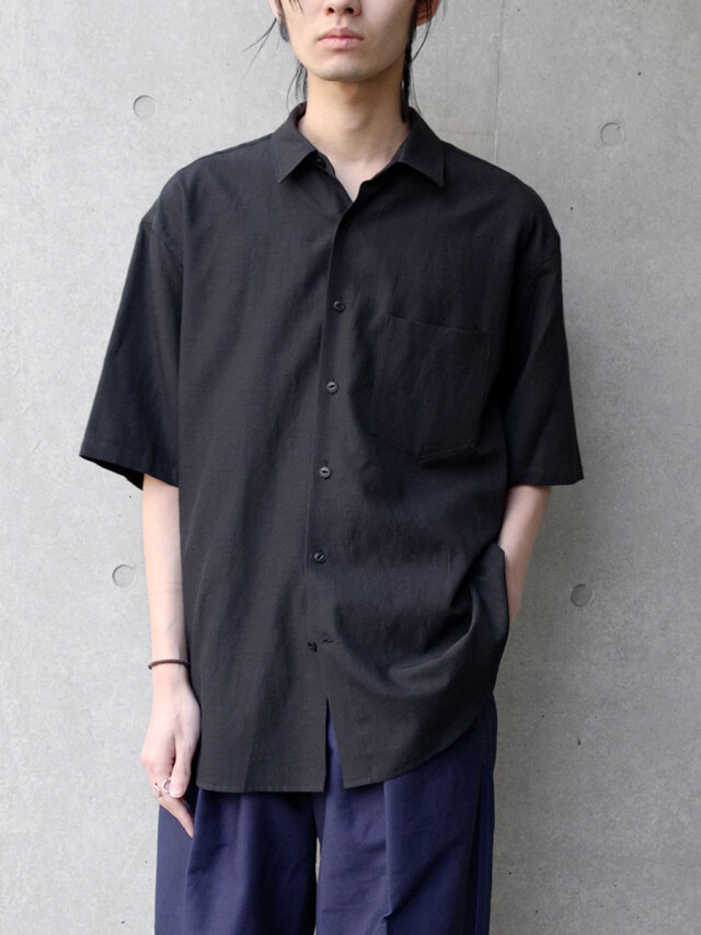 【2025SS】 YOKO SAKAMOTO (ヨーコサカモト) "FIT S/S SHIRT" - BLACK ＜シャツ＞