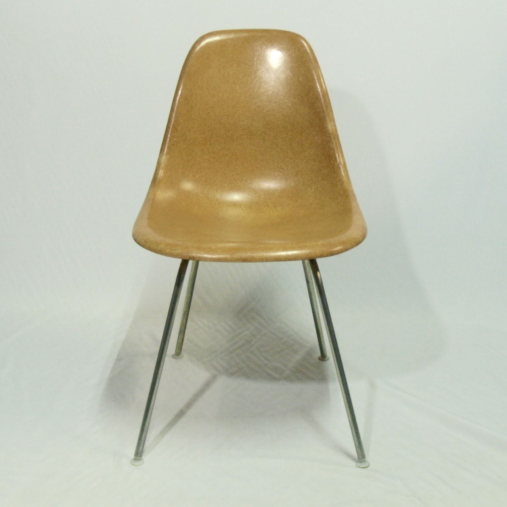 Eames Side Shell Chair