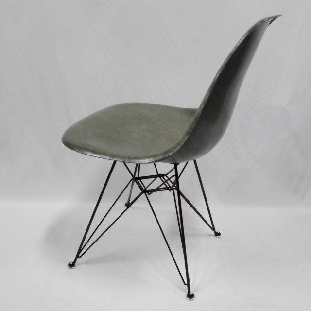 Eames Side Shell Chair Army Green