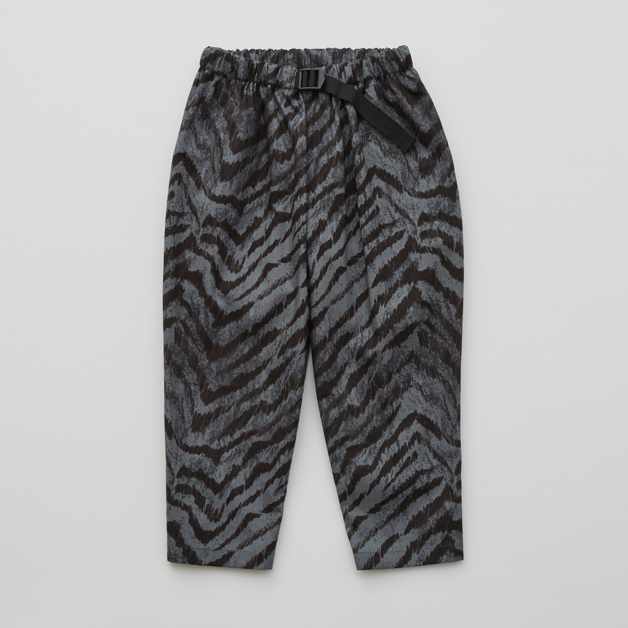 【eLfinFolk】Tiger print pants/charcoal