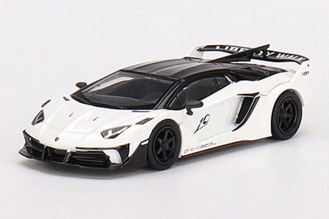 MINI GT 1/64 LB-Silhouette WORKS ランボルギーニ アヴェンタドール GT EVO ホワイト(右ハンドル ...