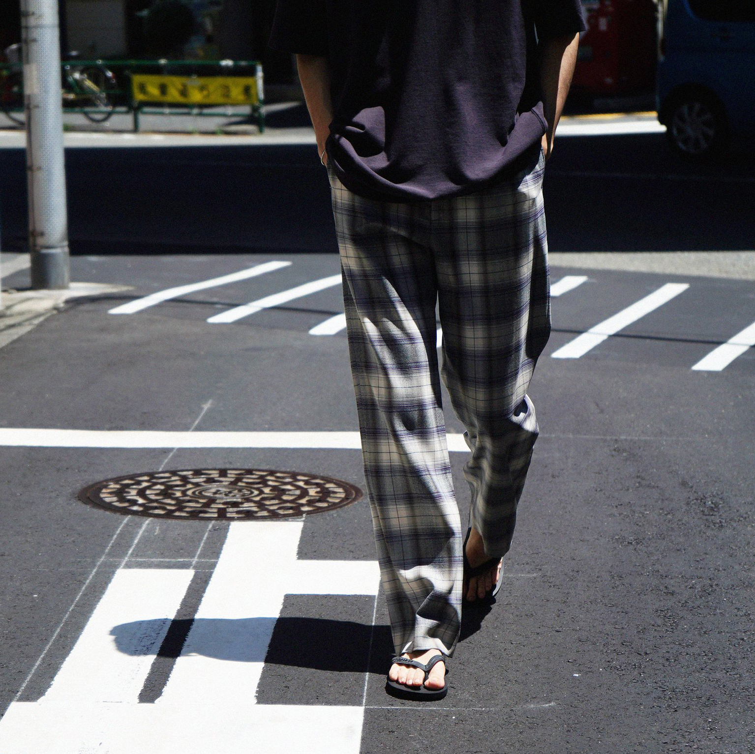 AURALEE SUPER LIGHT WOOL CHECK EASY SLACKS GRAY CHECK