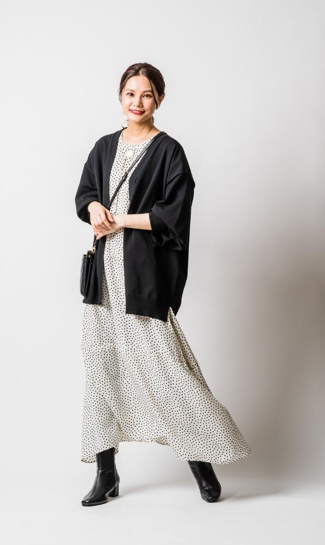 大人の余裕とこなれ感を引き出すオーバーサイズカーディガン“ローラカーディガン”！