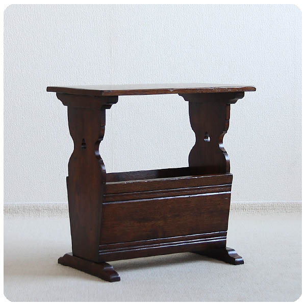 イギリス アンティーク調 サイドテーブル 収納家具 トラディショナル オーク「マガジンラック付き」P-043